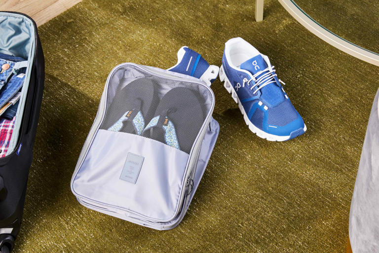 A microbiologist says most travelers are guilty of this germ-spreading ...