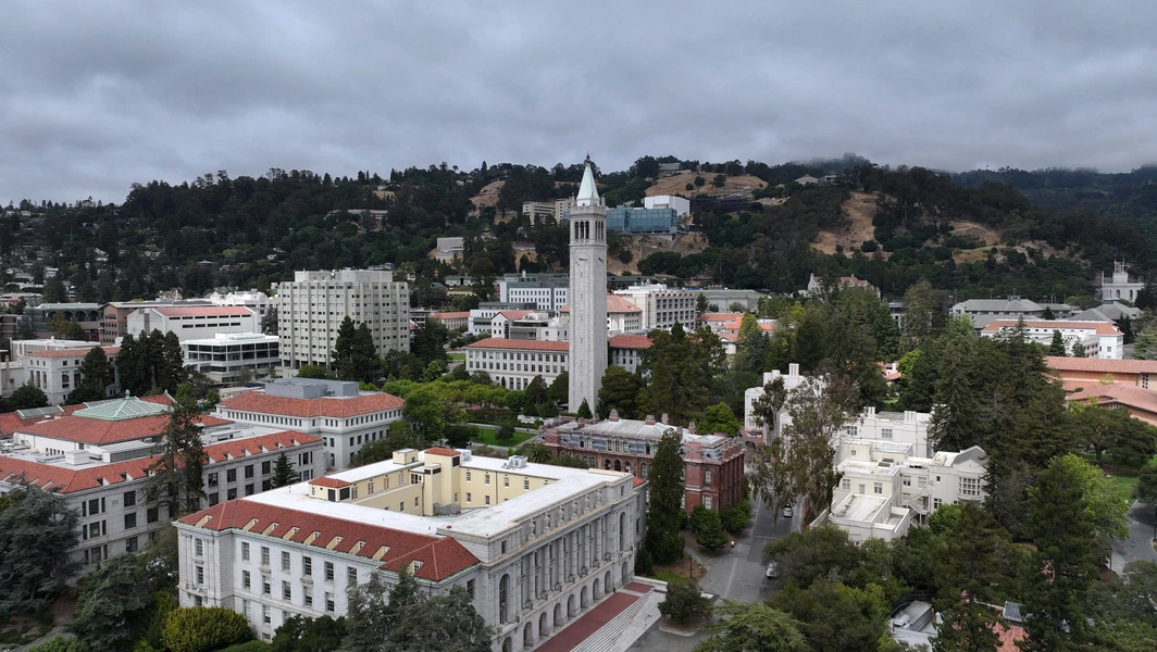 UC faculty clash over standardized testing
