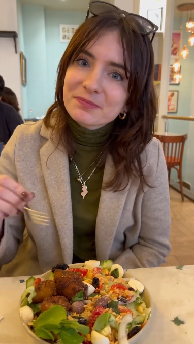 Local phrases for food and drinks every traveler should know