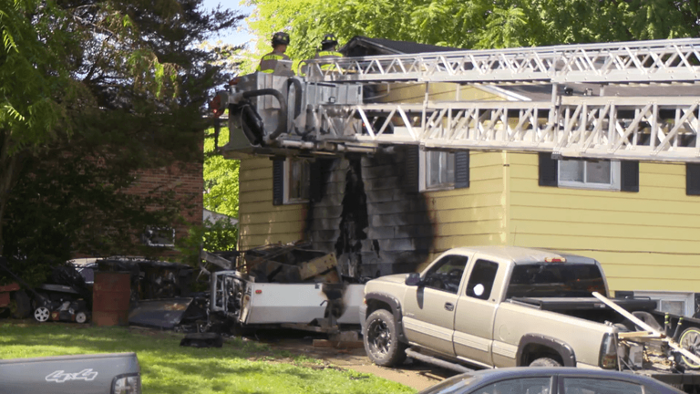 Neighbor saves family after fire starts outside Middletown home