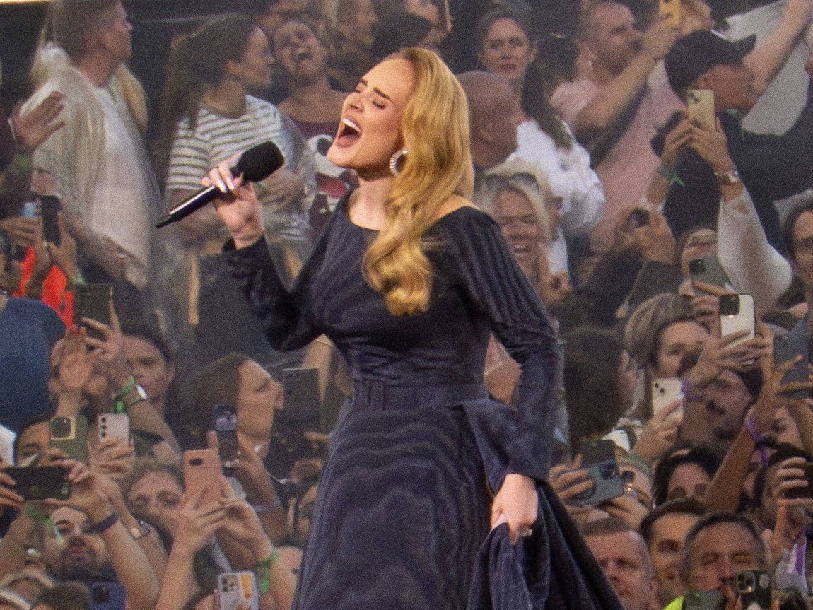 Adele reportedly preparing for big comeback