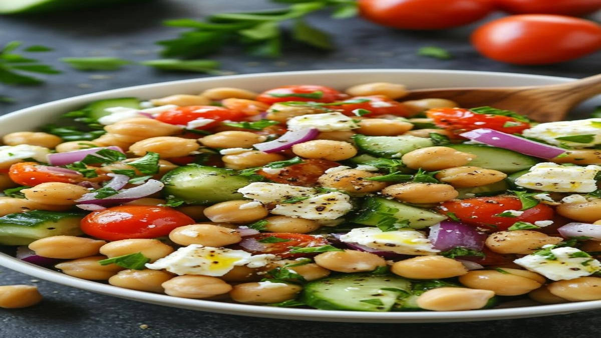 High-protein caprese chickpea salad: The plant-based twist on an ...
