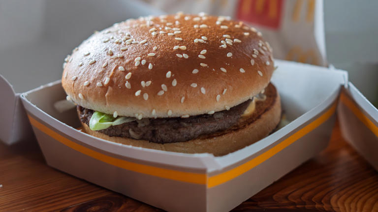 7 rules McDonald's employees are never allowed to break