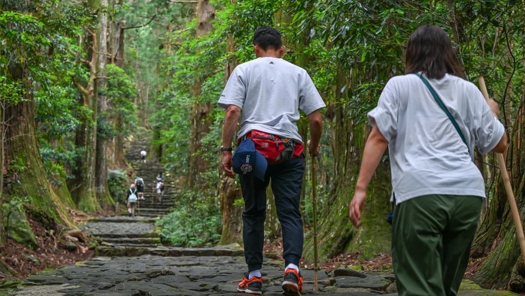 Japanese walking vs. 10,000 steps: Health benefits compared