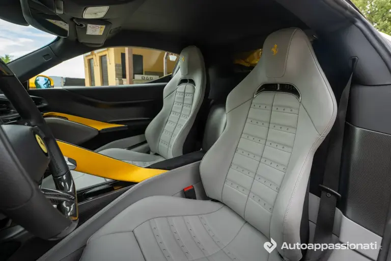 Ho guidato la Ferrari 849 Testarossa, oltre la fisica, dritto all'anima ...