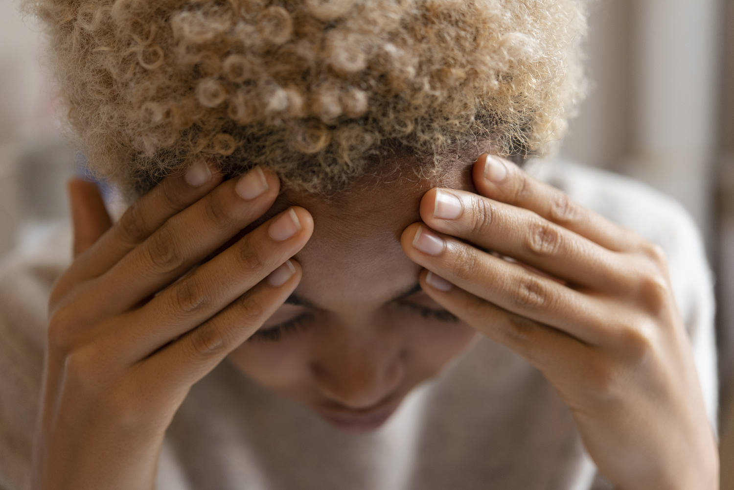 Doctor reveals the 1 thing she wants you to do if you get a summer headache