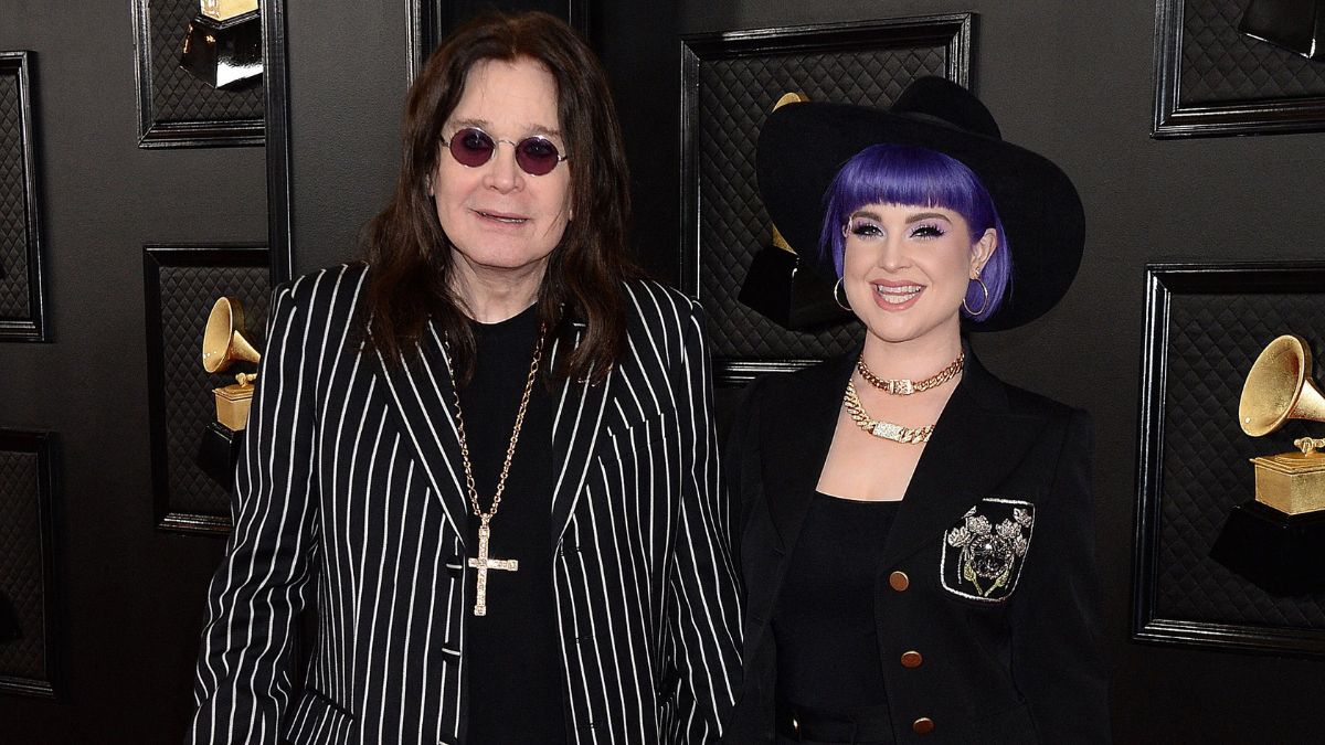 Kelly Osbourne gets emotional on first Father’s Day after Ozzy Osbourne ...