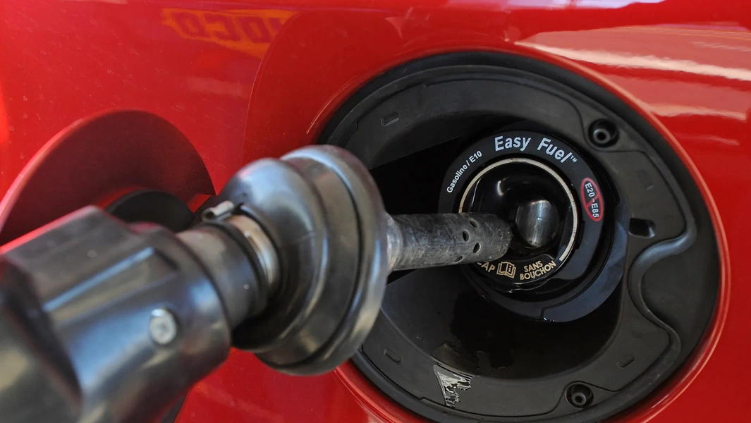 Gas caps and capless fuel systems explained