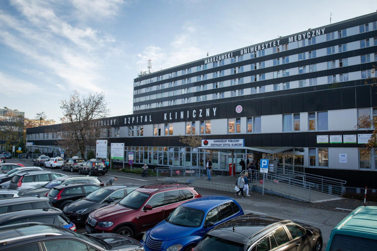 Nawet 70 proc. pacjentów przyjętych poza kolejką. Klinika z karą od NFZ