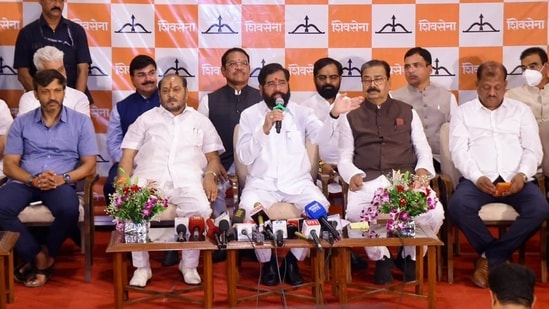 Shiv Sena UBT crisis highlights: Fresh setback for Uddhav as 3 UBT ...