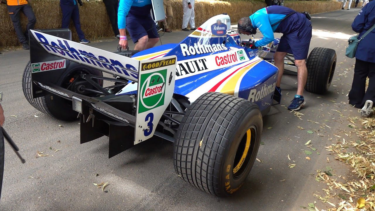 Williams Renault FW19 V10 screams at full speed at Goodwood