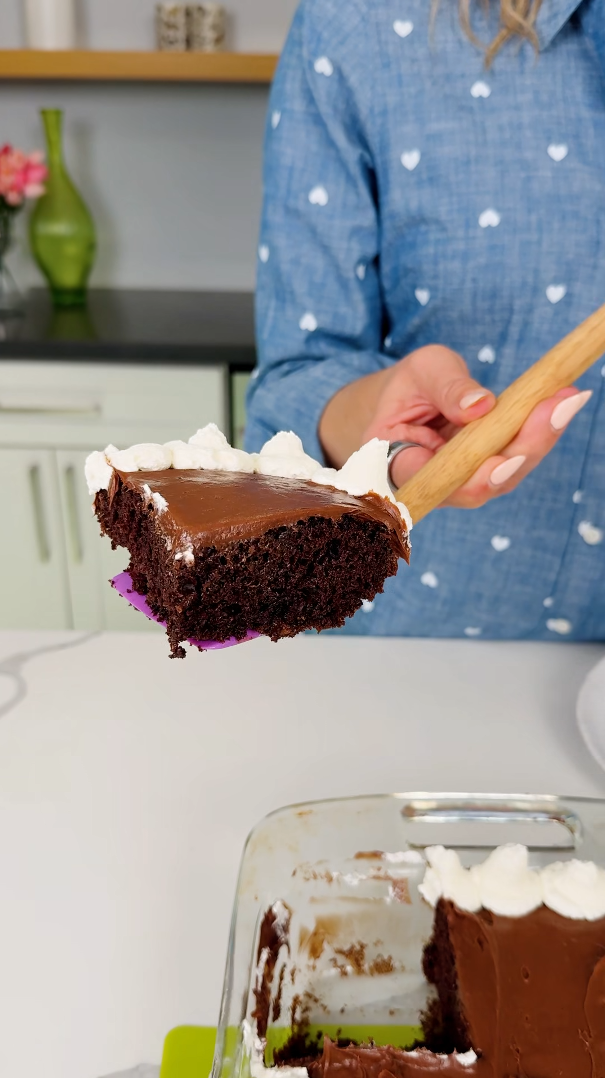 This Box Cake Trick Is Kind Of Ridiculous Easy Baking Hack