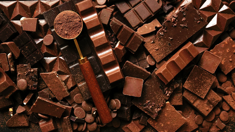 Make homemade chocolate bars a breeze with these 10 cheap Amazon molds