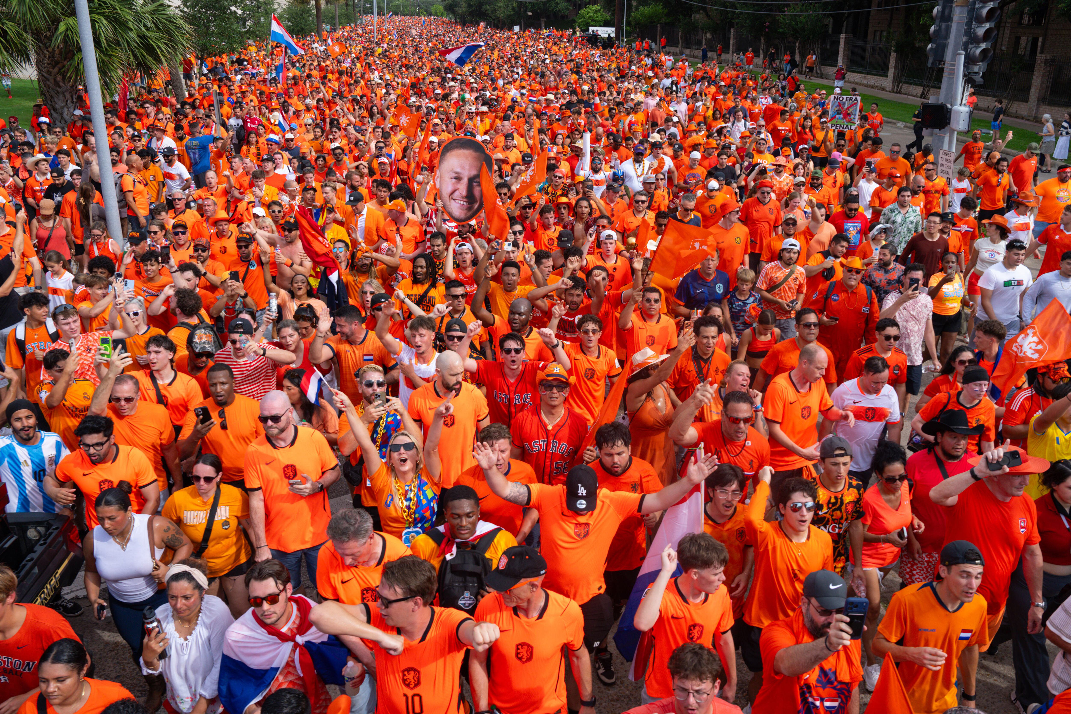 World Cup fans rush to buy orange as the Netherlands get set to kick ...
