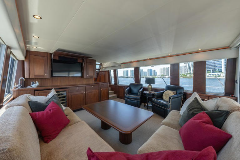 For sale: Pacific Mariner 65