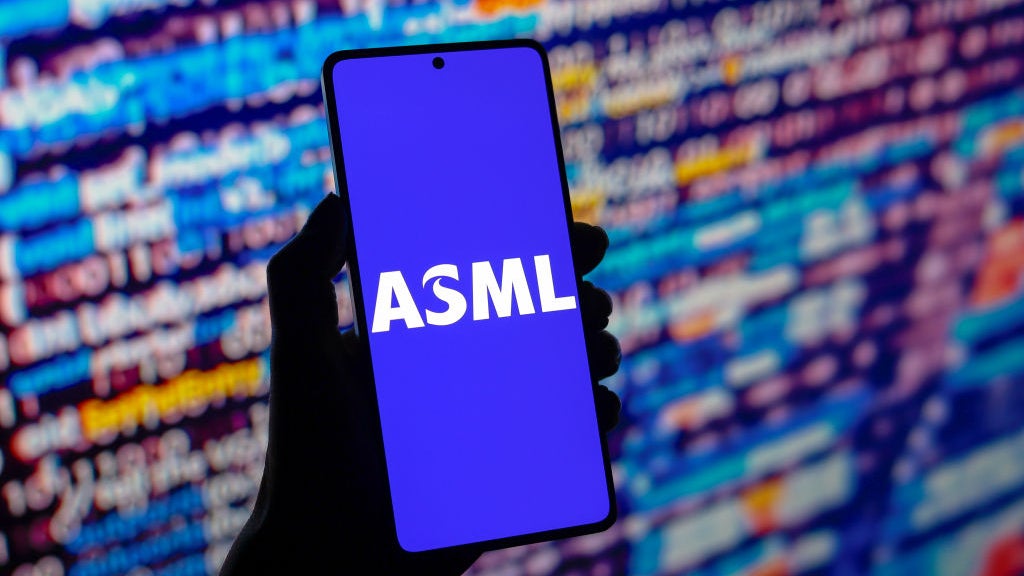 ASML asserts compliance with China export controls on EUV machines