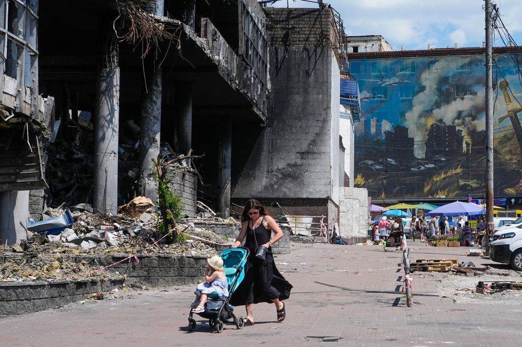 A Russian drone strike in Ukraine kills 3 from one family, including a ...