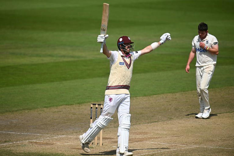 Somerset escape with Warwickshire draw after Tom Rew and Craig Overton ...