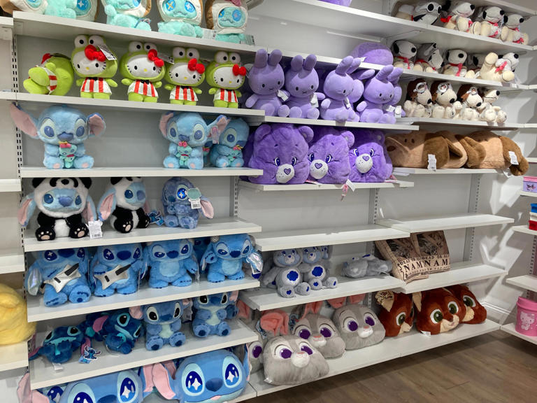 Popular retailer MINISO opens store at Summit Mall. What to know