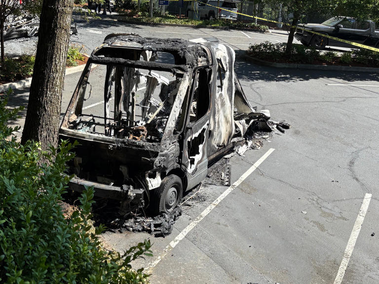 Multiple electric delivery vans destroyed in early morning fire at ...