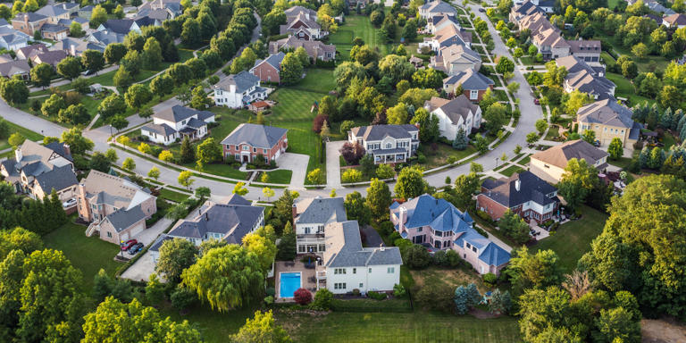 'Simple arithmetic' shows how US home prices are headed for a drop