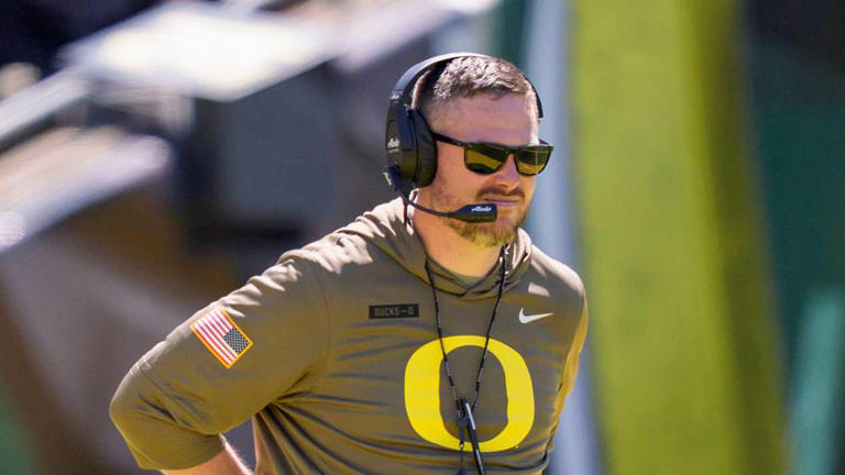 Way-too-early offensive depth chart prediction for 2027 Oregon Ducks