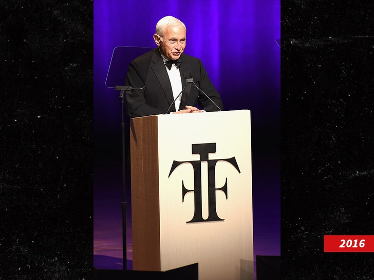 Epstein's former pal Les Wexner applauds Harvard keeping name on campus ...