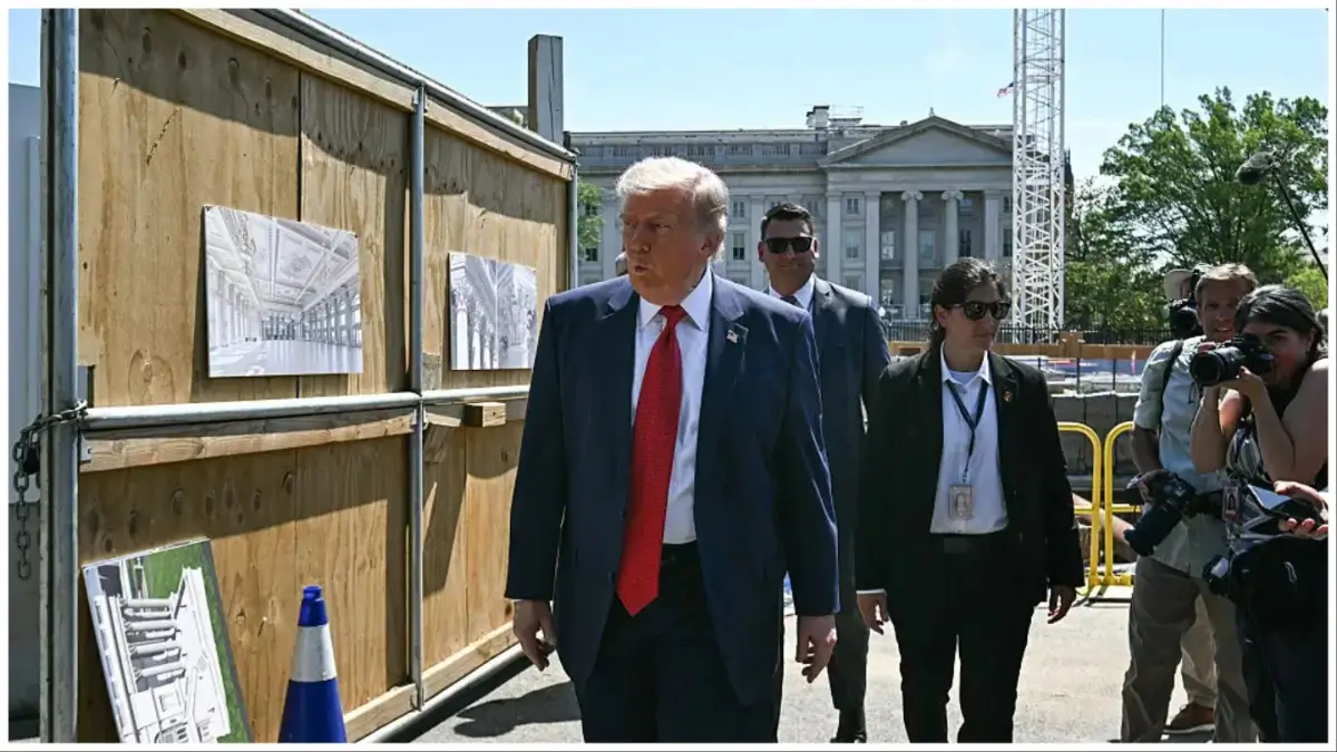 'Please stop him!': Trump was caught fuming and pointing for six ...