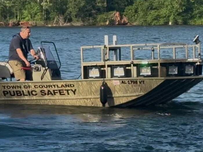 Lawrence County launches new water rescue vessel on Tennessee River