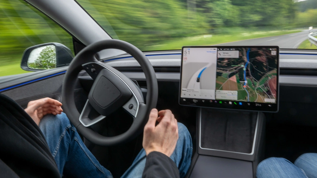 Tesla and Waymo's divergent paths in autonomous driving