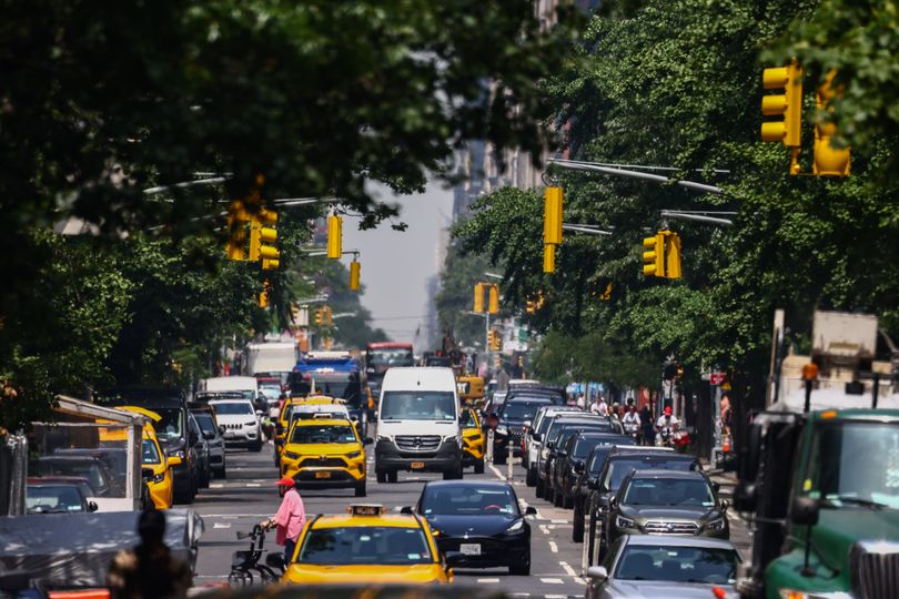 NYC commuters brace for 4-hour World Cup gridlock as 50mph storm hits ...