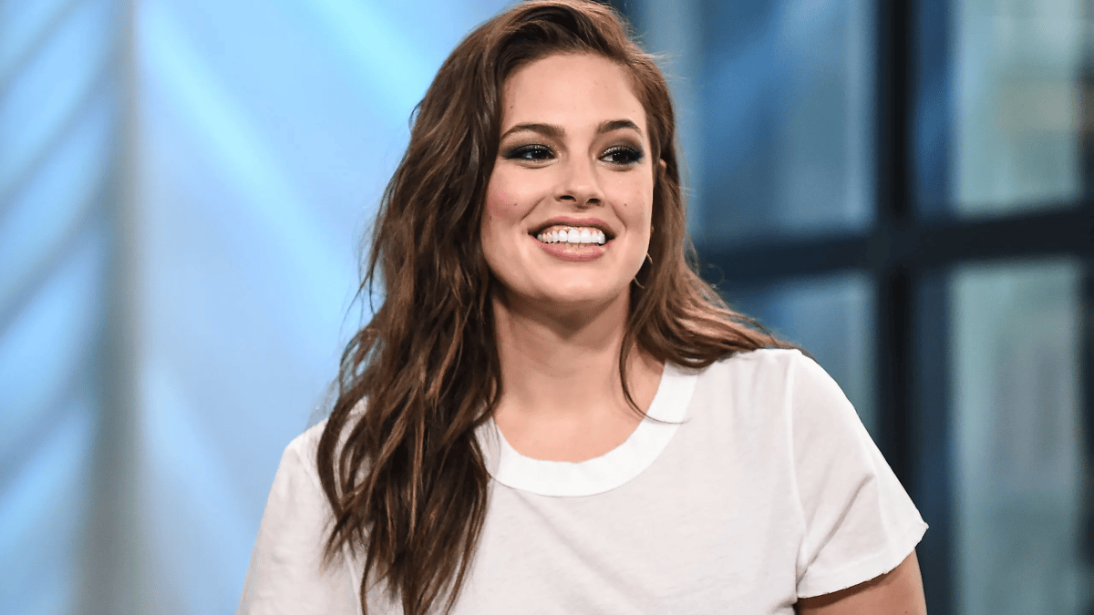 8 gorgeous plus-size celebrities who are completely redefining beauty ...