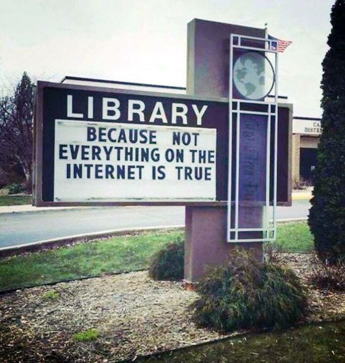 People shared 44 funny signs that are honestly pure comedy