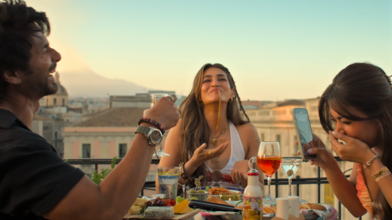 Cocktail 2 box office collection day 4: Shahid-Kriti-Rashmika passes ...