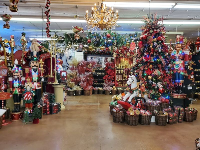 This Texas store is packed floor to ceiling with nothing but Christmas ...