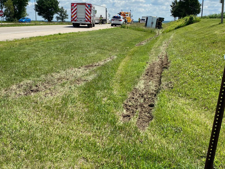 Pecatonica Fire responds to rollover crash on US 20, driver uninjured