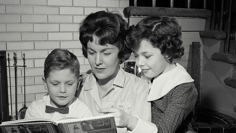Studies link mother-child brain sync to emotional well-being