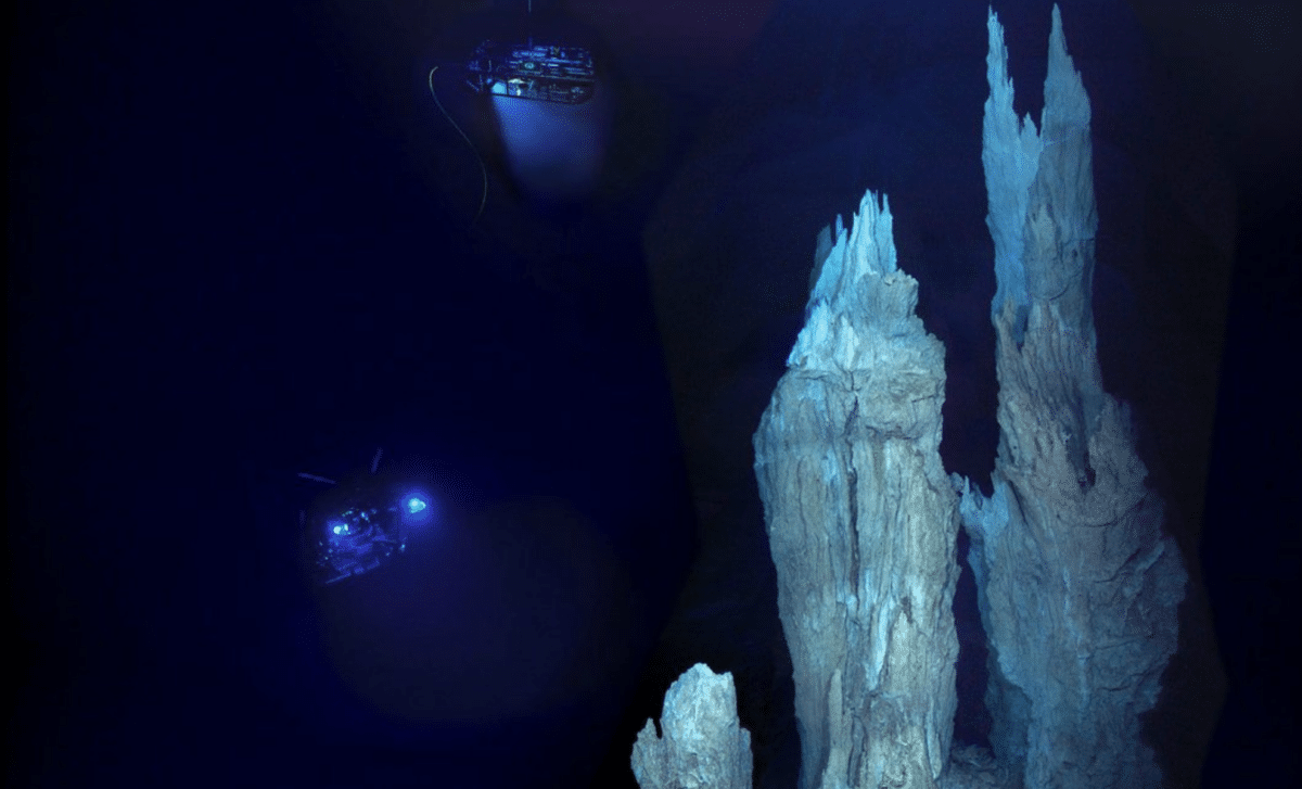 Scientists discover an underwater lost city unlike anything on Earth