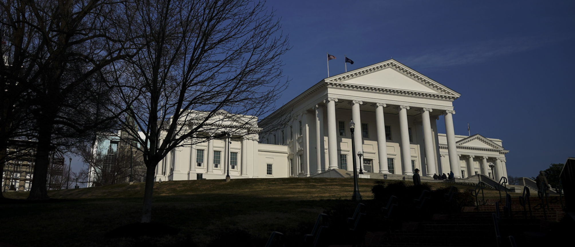 Congregants at historic slave-owning church do everything but self ...