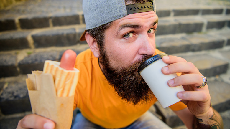 7 gas stations with the best hot dogs, according to customers