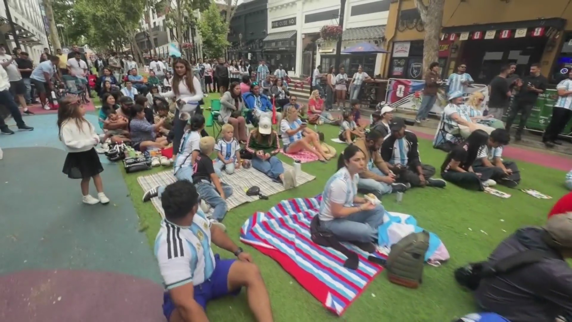World Cup fans flock to San Jose's San Pedro Square