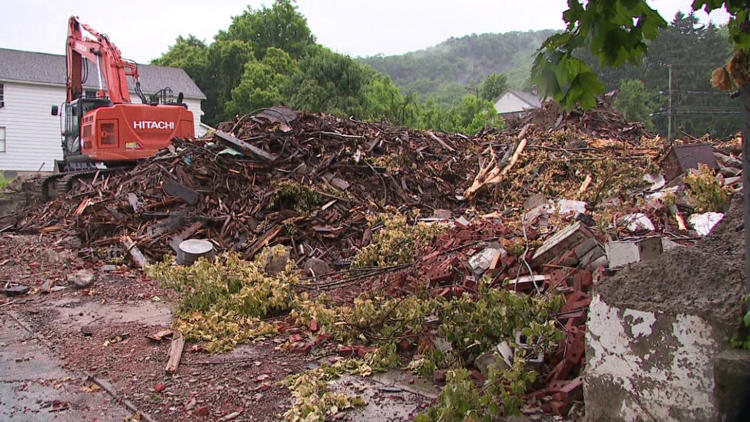 Rubble of former shoe factory in Mocanaqua frustrating nearby residents