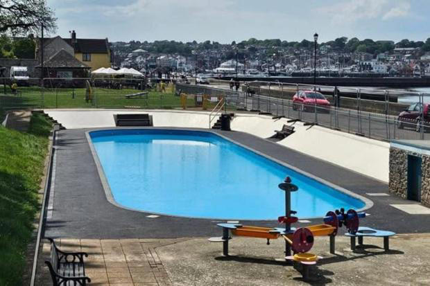 Paddling pool shut days after reopening as broken glass enters water