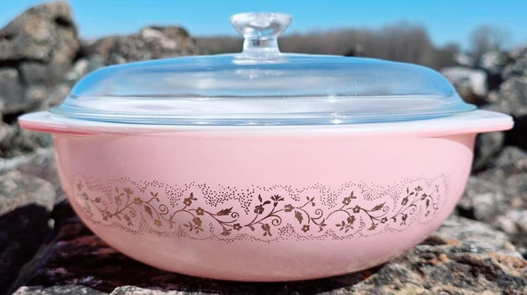 15 rare and valuable Pyrex dishes that are must-have thrift finds