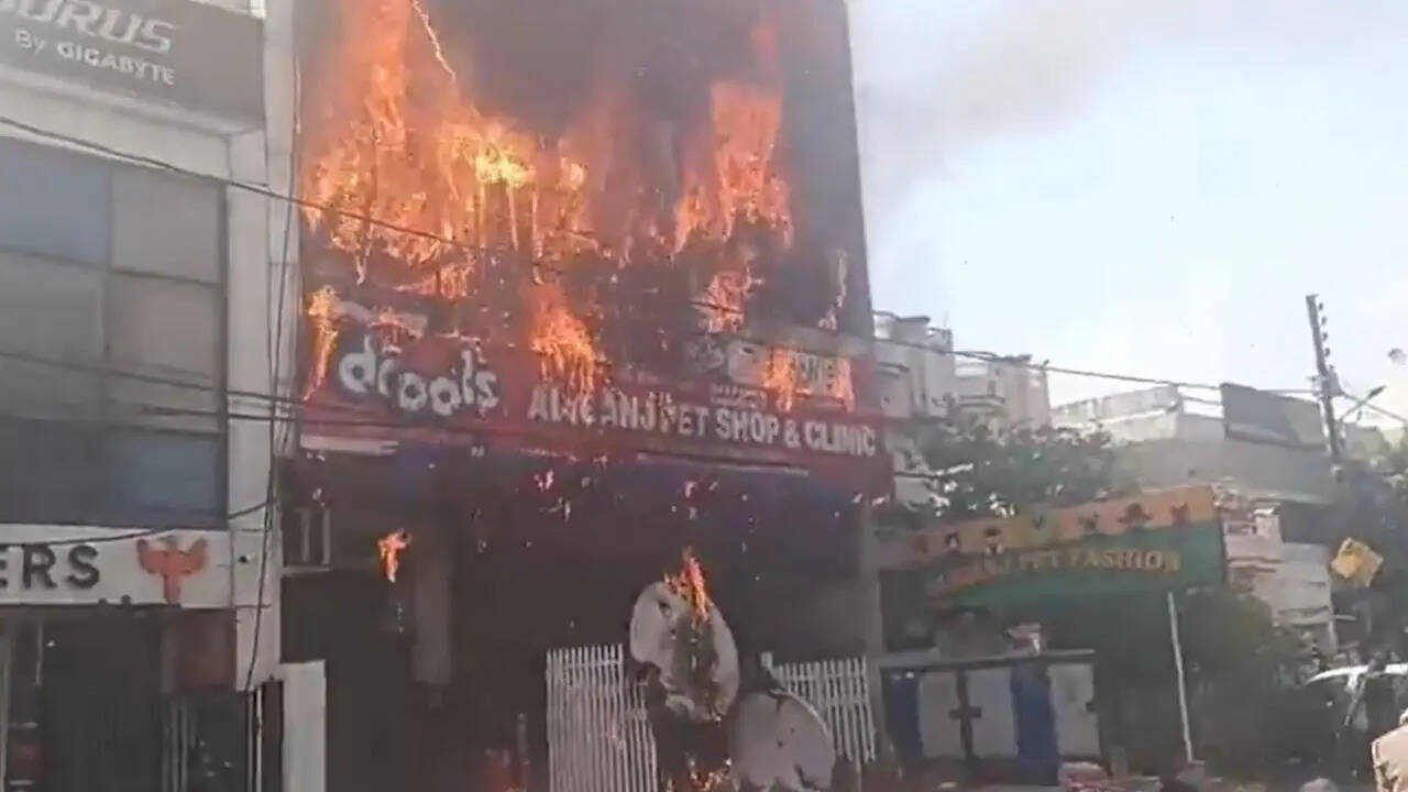 Lucknow coaching centre fire: 3 arrested, 4 officials suspended after ...