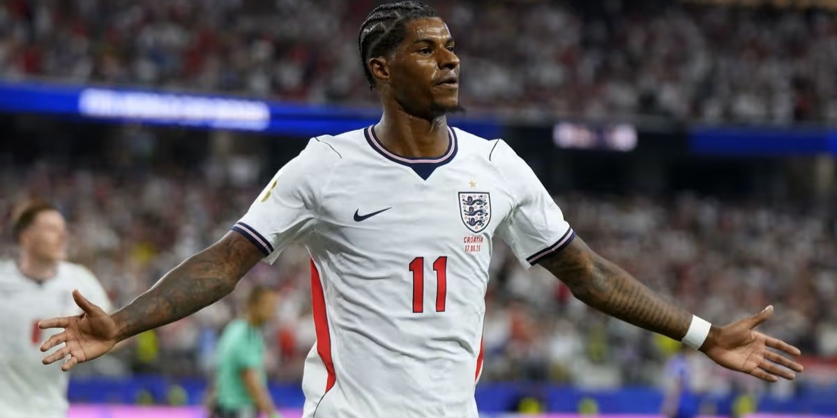 Rashford vs Anthony Gordon: Barcelona pode estar a escolher o jogador ...