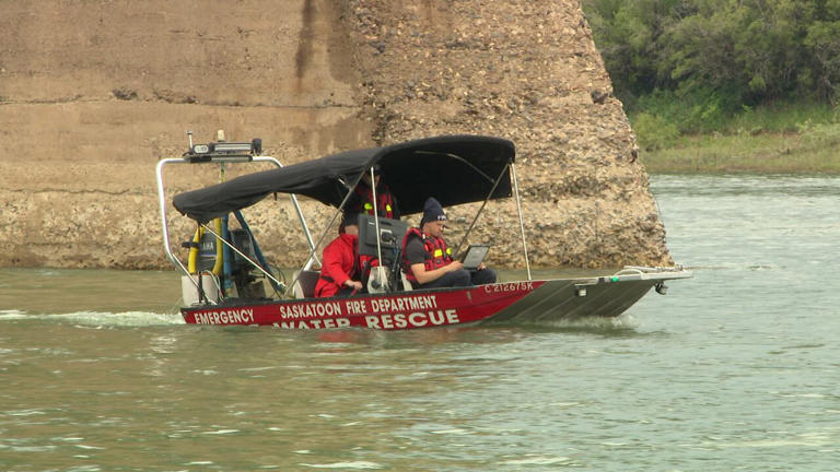 Safety buoys not in place before watercraft rider goes over weir, says ...