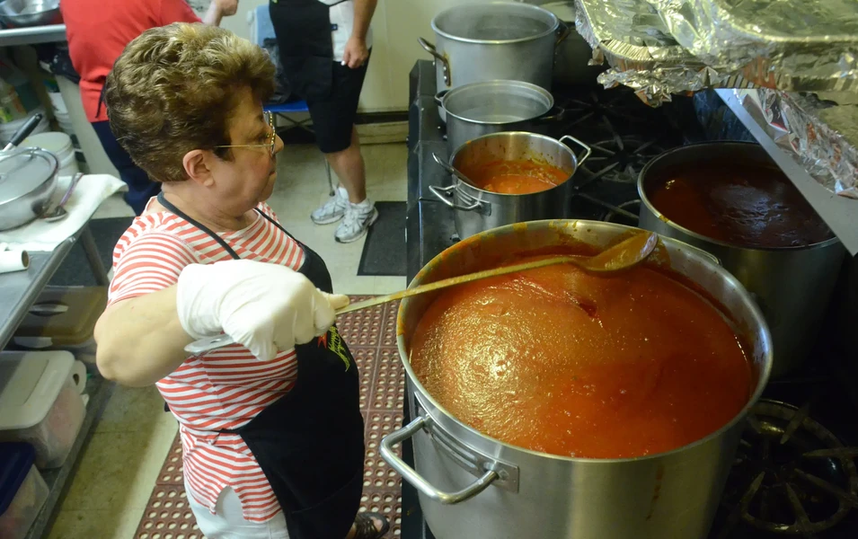 Blue ribbon win honors family spaghetti sauce tradition
