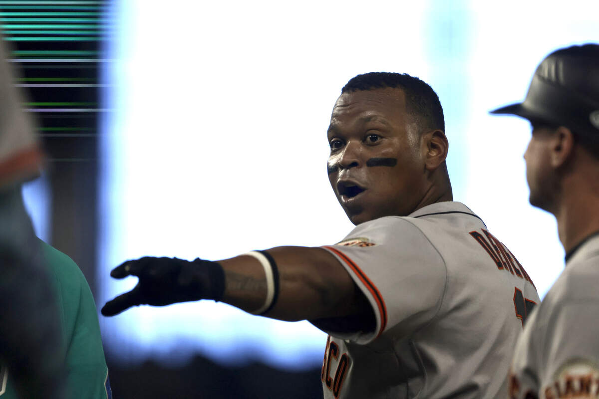 Rafael Devers attempted to wave off pinch runner. How did Giants ...