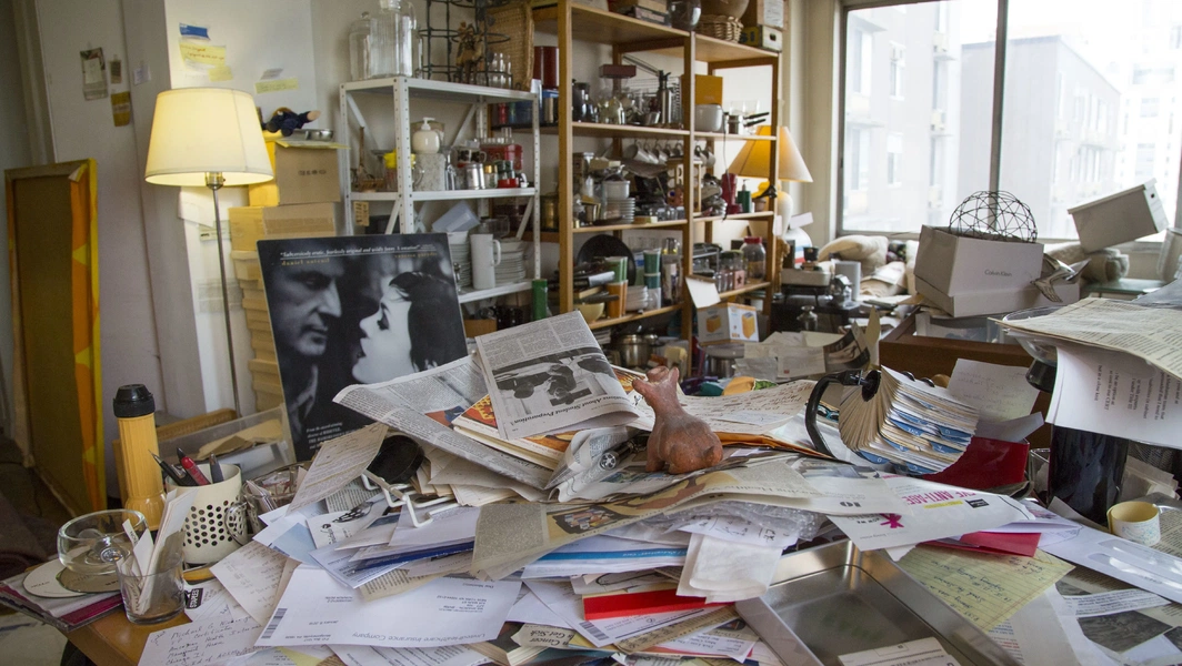Clutter, minimalism, and their impact on mental health